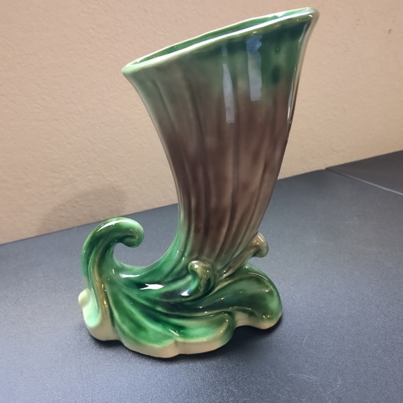 Cornucopia Vase | Accents | Cornucopia Vase Planter 7 In Tall Vintage ...
